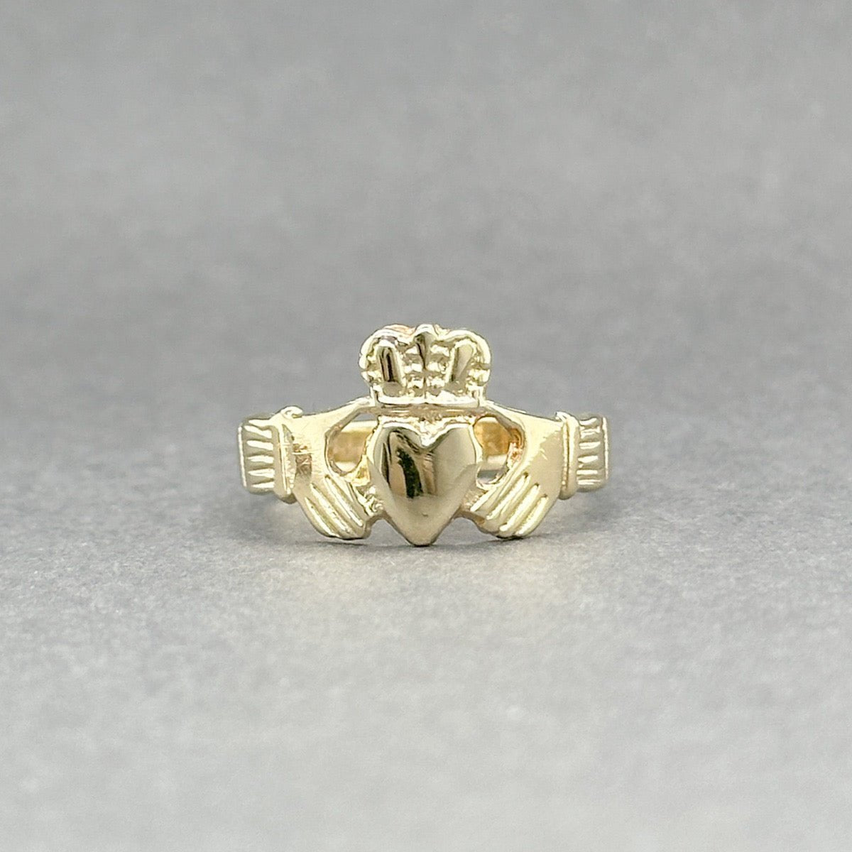 estate-14k-y-gold-claddagh-ring-341558.jpg?v=1735462590