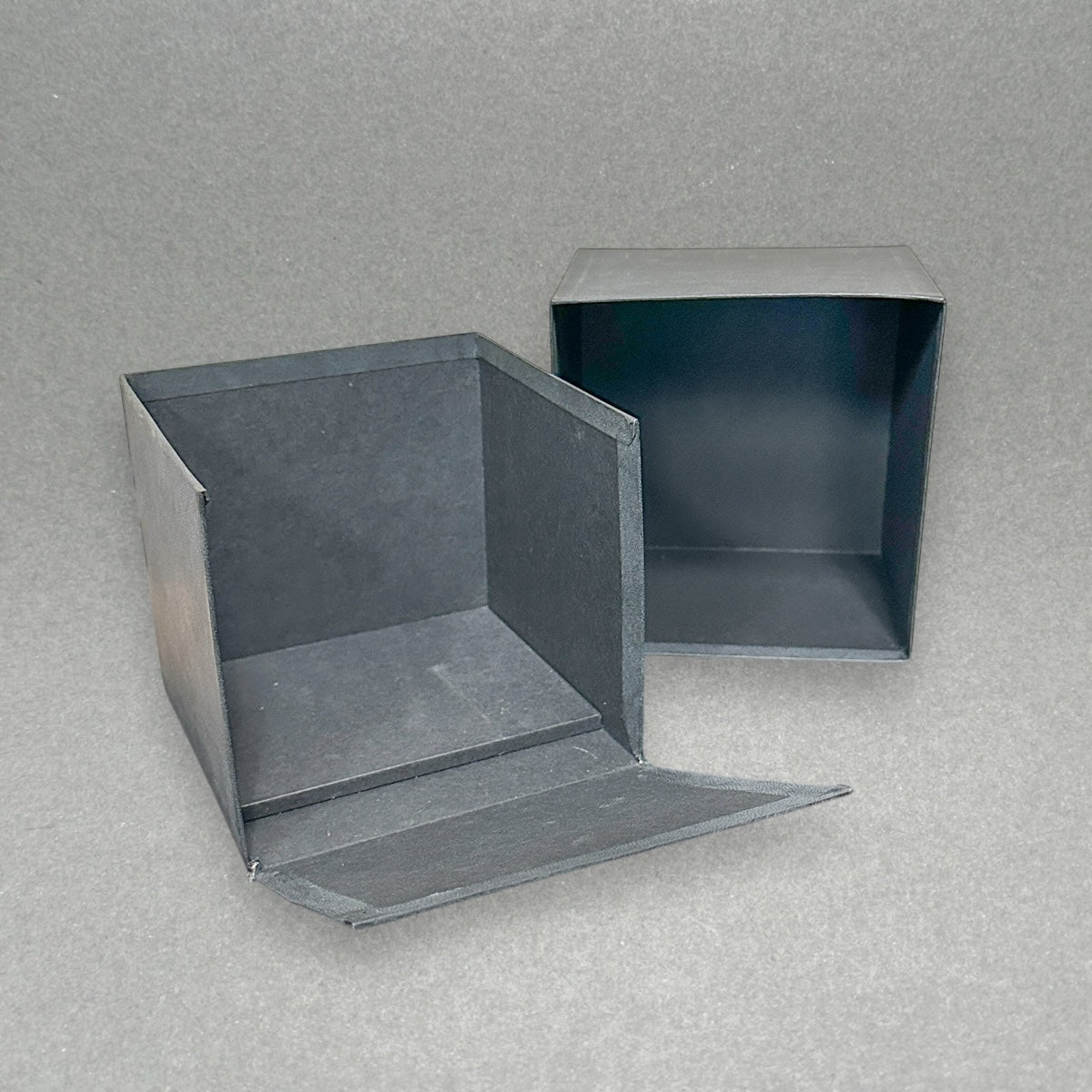 Facebook Pinterest Twitter