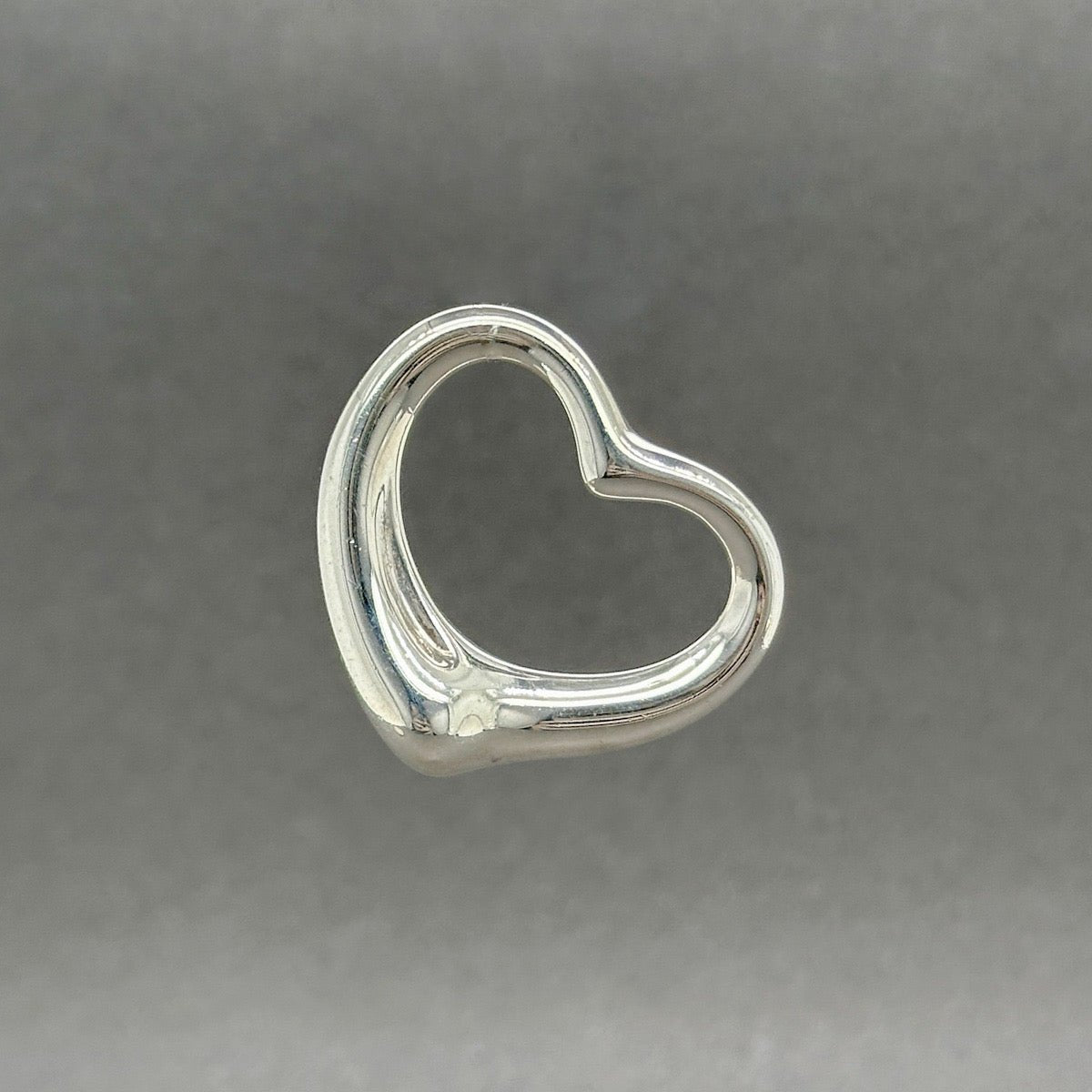 estate-tiffany-co-peretti-ss-27mm-open-heart-pendant-398907.jpg?v ...