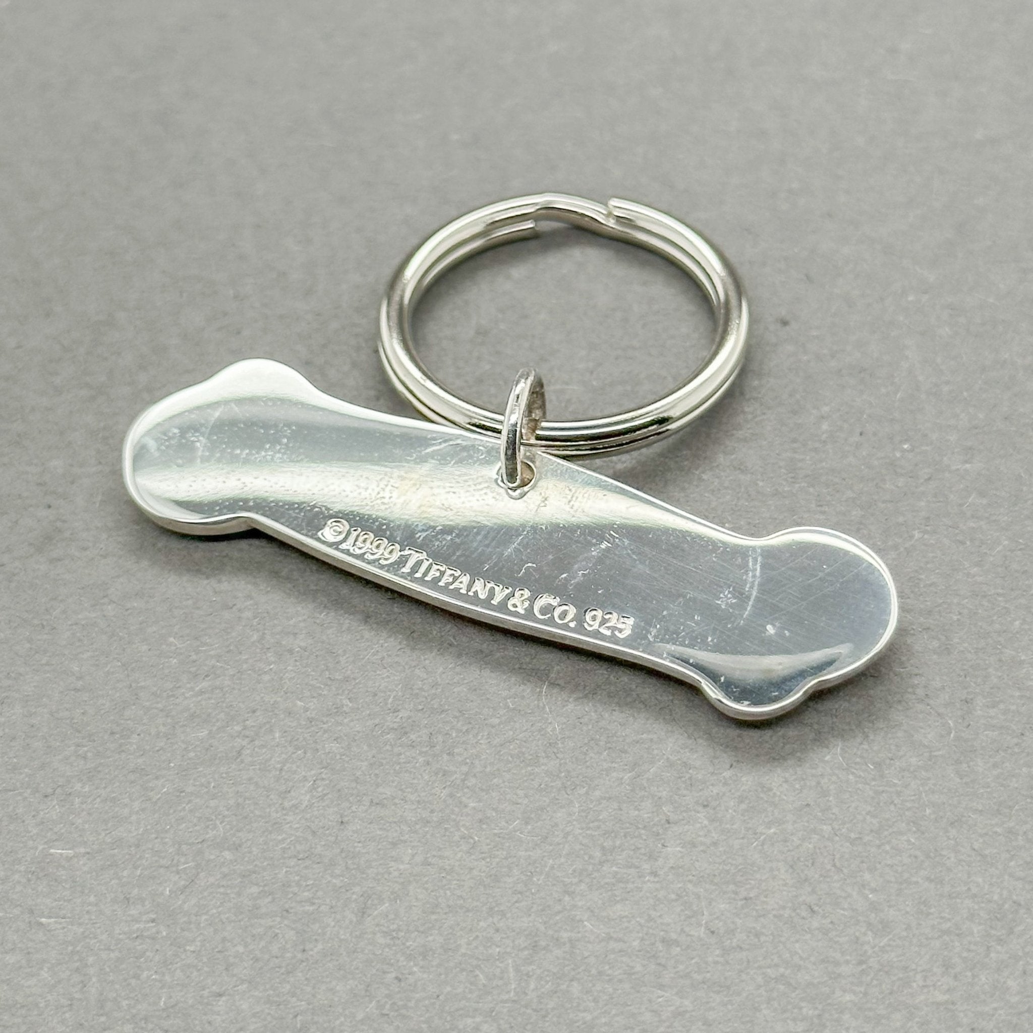 Estate Tiffany &Co. SS Dogbone Key Chain | Walter Bauman Jewelers